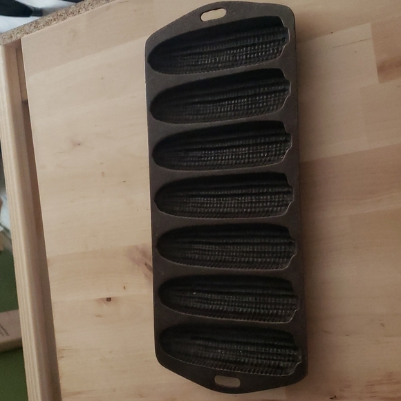 Source Unknown | Other | Cast Iron Antique Corn Bread Mold | Poshmark